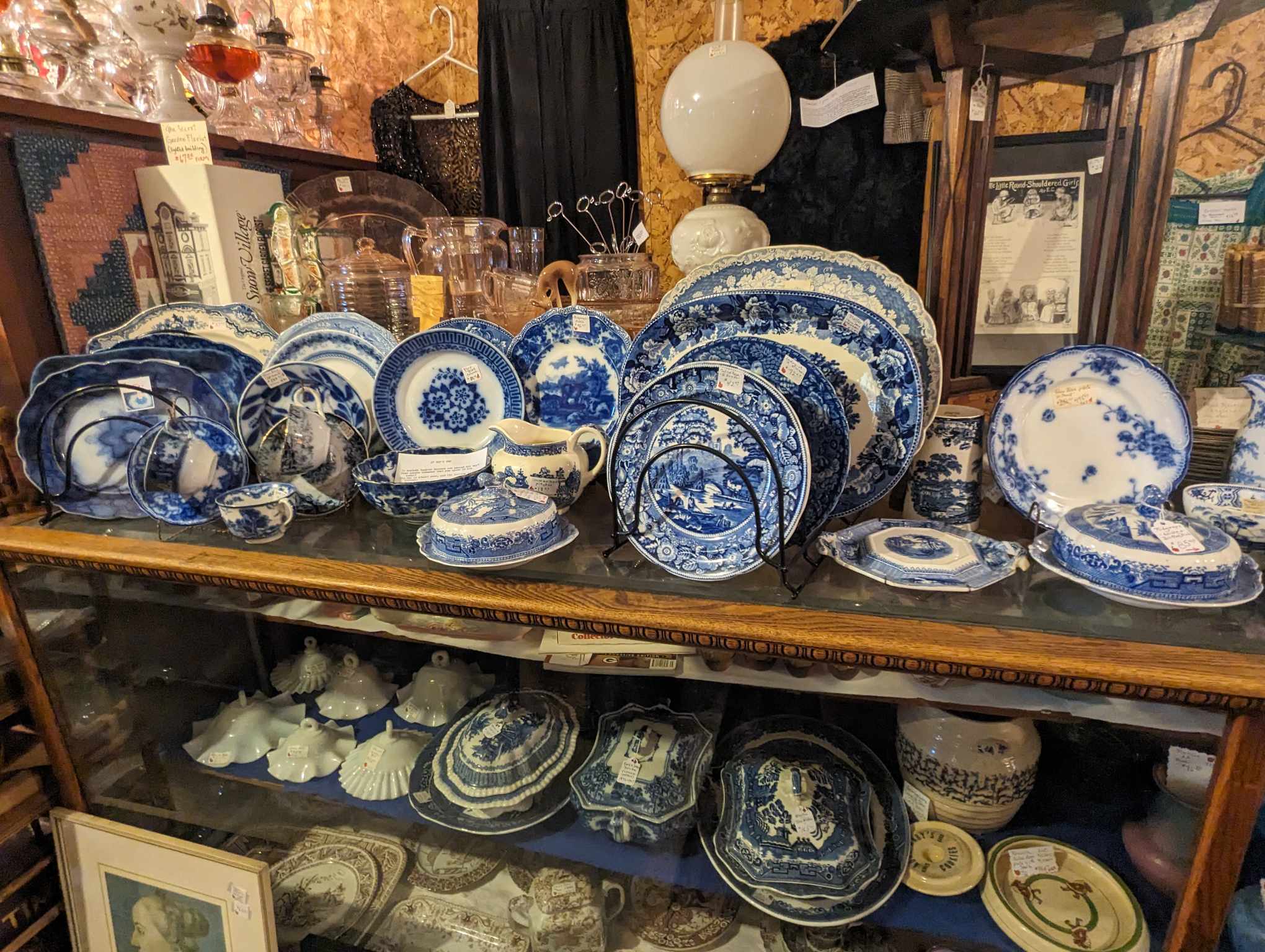 Cider-Mill-Antique-shop